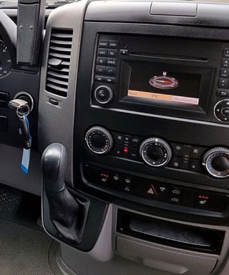 Mercedes Sprinter Autoradio Einbauset für Lenkradfernbedienung ...